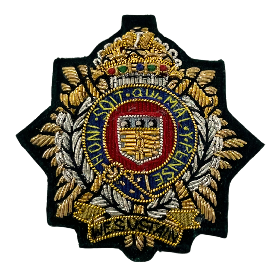 Beret Badge - RLC - B/W on Green Backing Tudor Crown – RLC direct